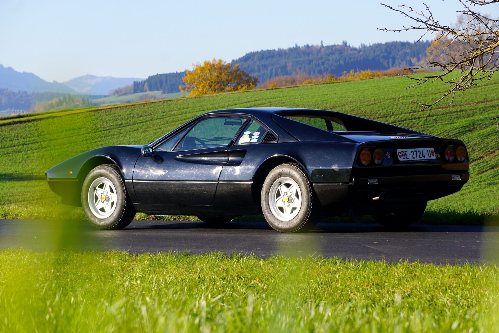 Ferrari 308 GTB «Vetroresina» | radicalmag