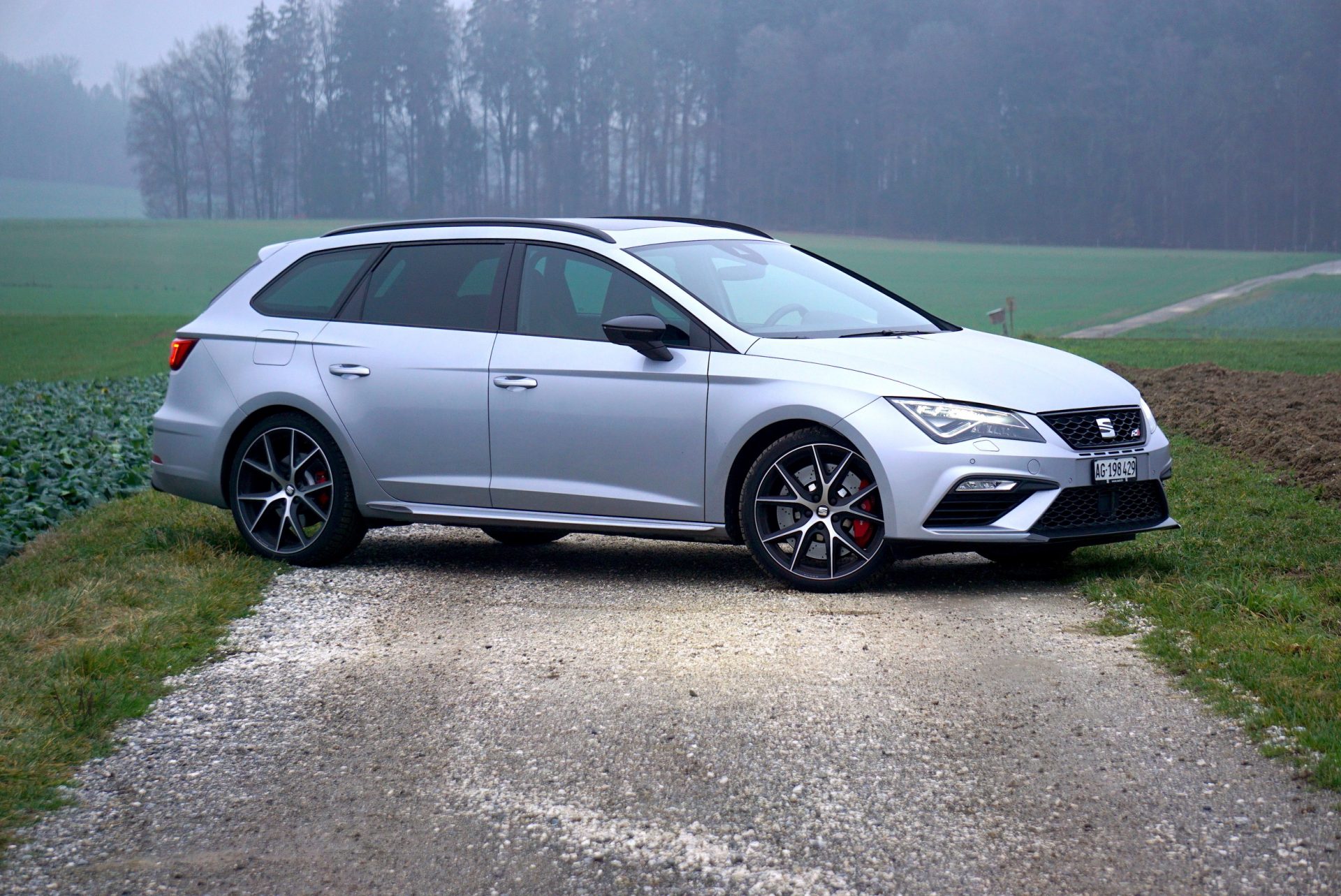 Wunderschone Seat Leon Cupra St Fotos