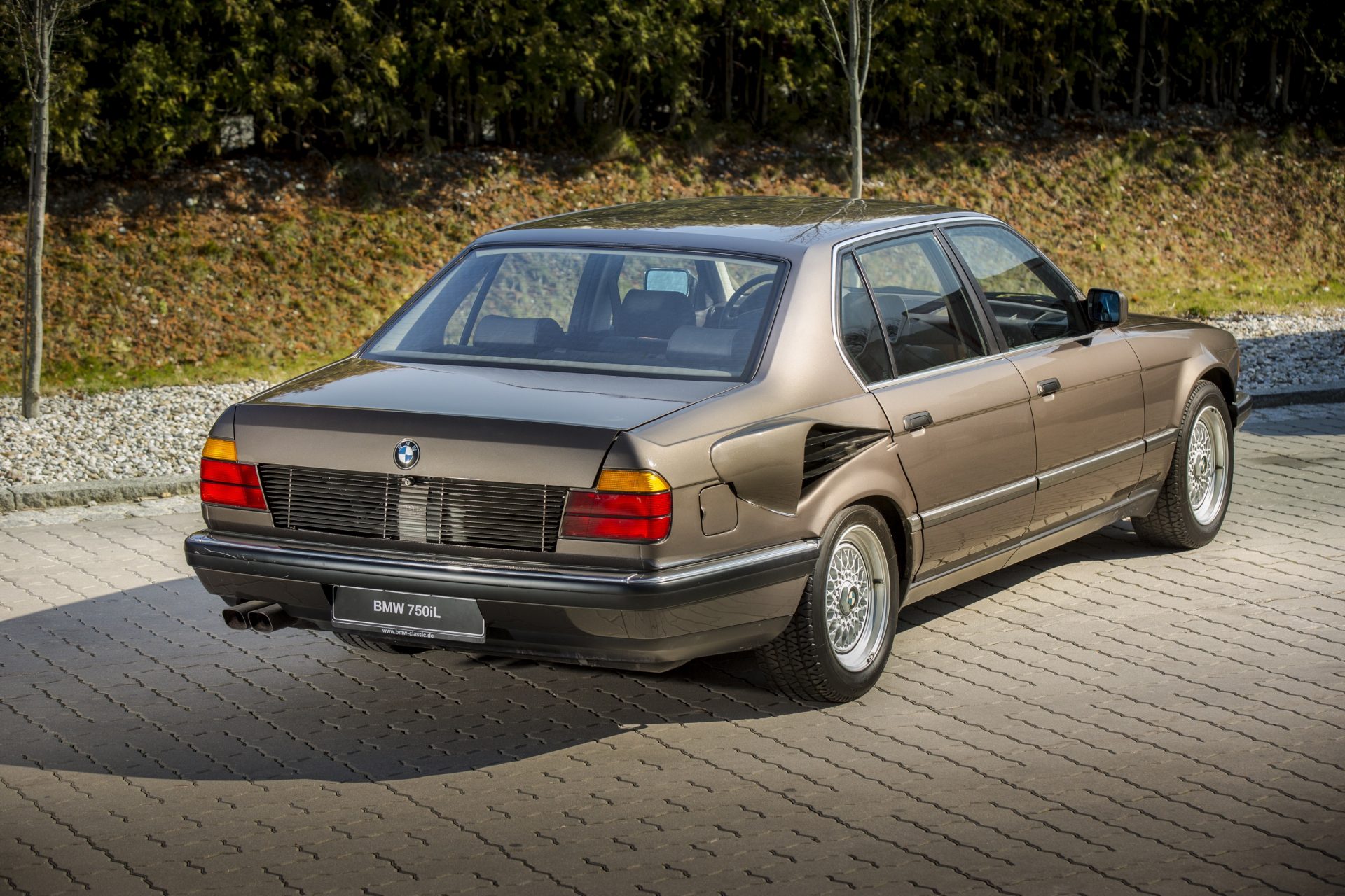 BMW V16 - «Goldfisch» | radicalmag V12 V16 W18