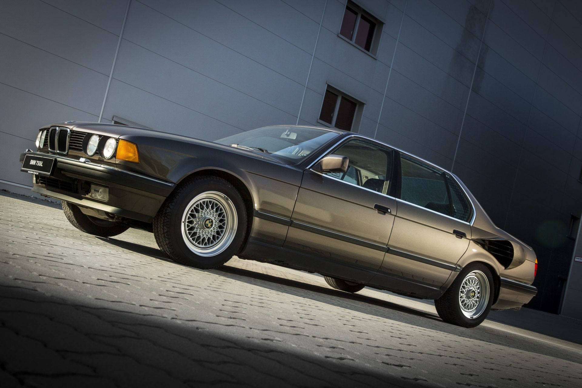 BMW V16 - «Goldfisch» | radicalmag V12 V16 W18