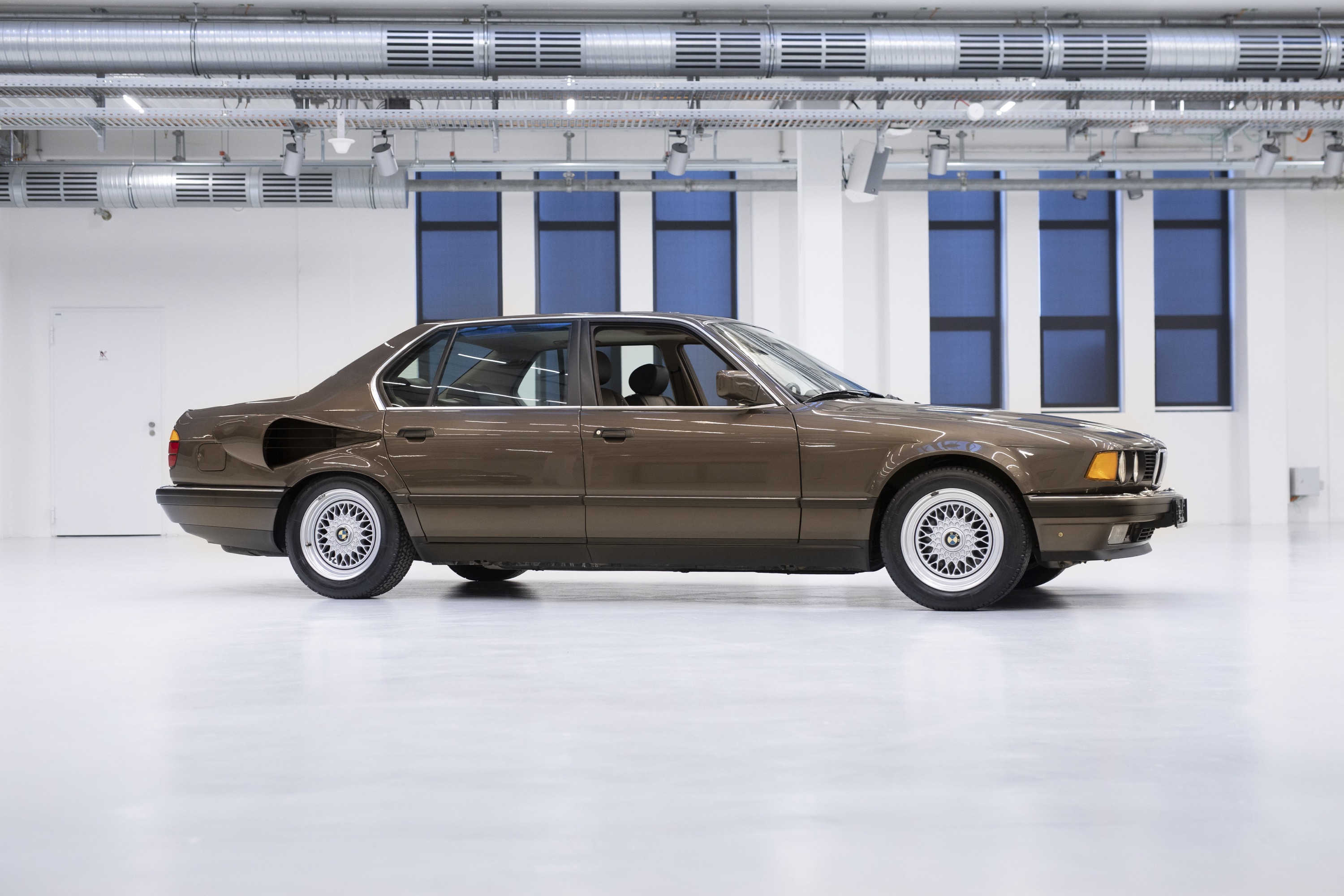 BMW V16 - «Goldfisch» | radicalmag V12 V16 W18