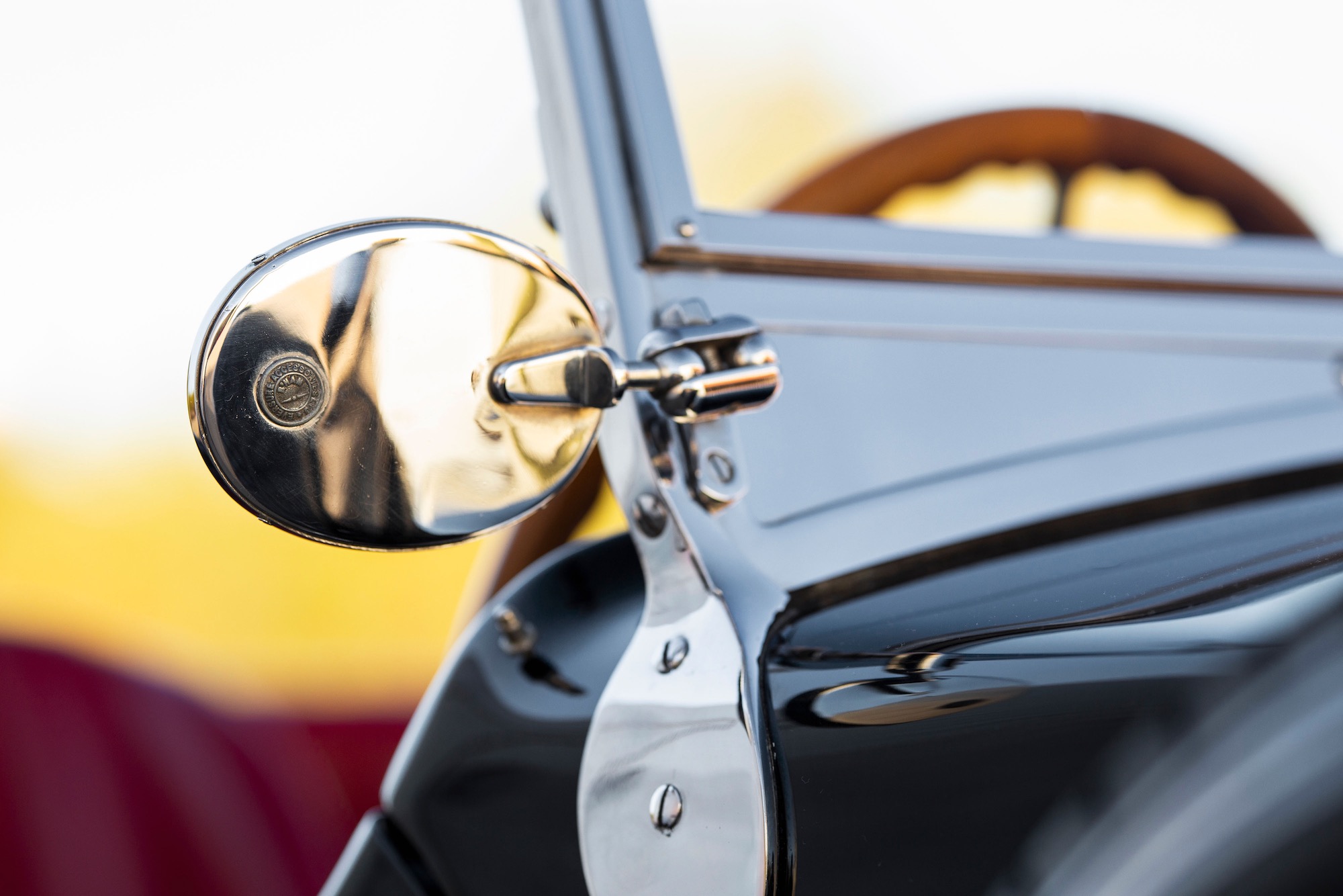 Bugatti Type 57SC Corsica - #57512 | radicalmag Klassiker