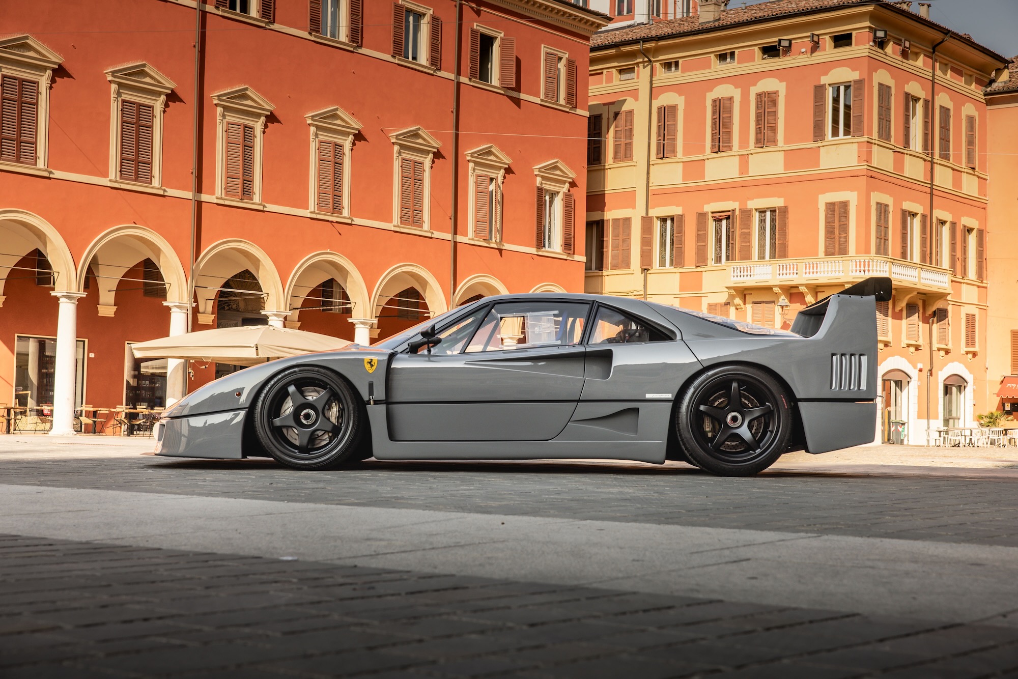 Ferrari F40 – 80782 | radicalmag Klassiker Sammlung