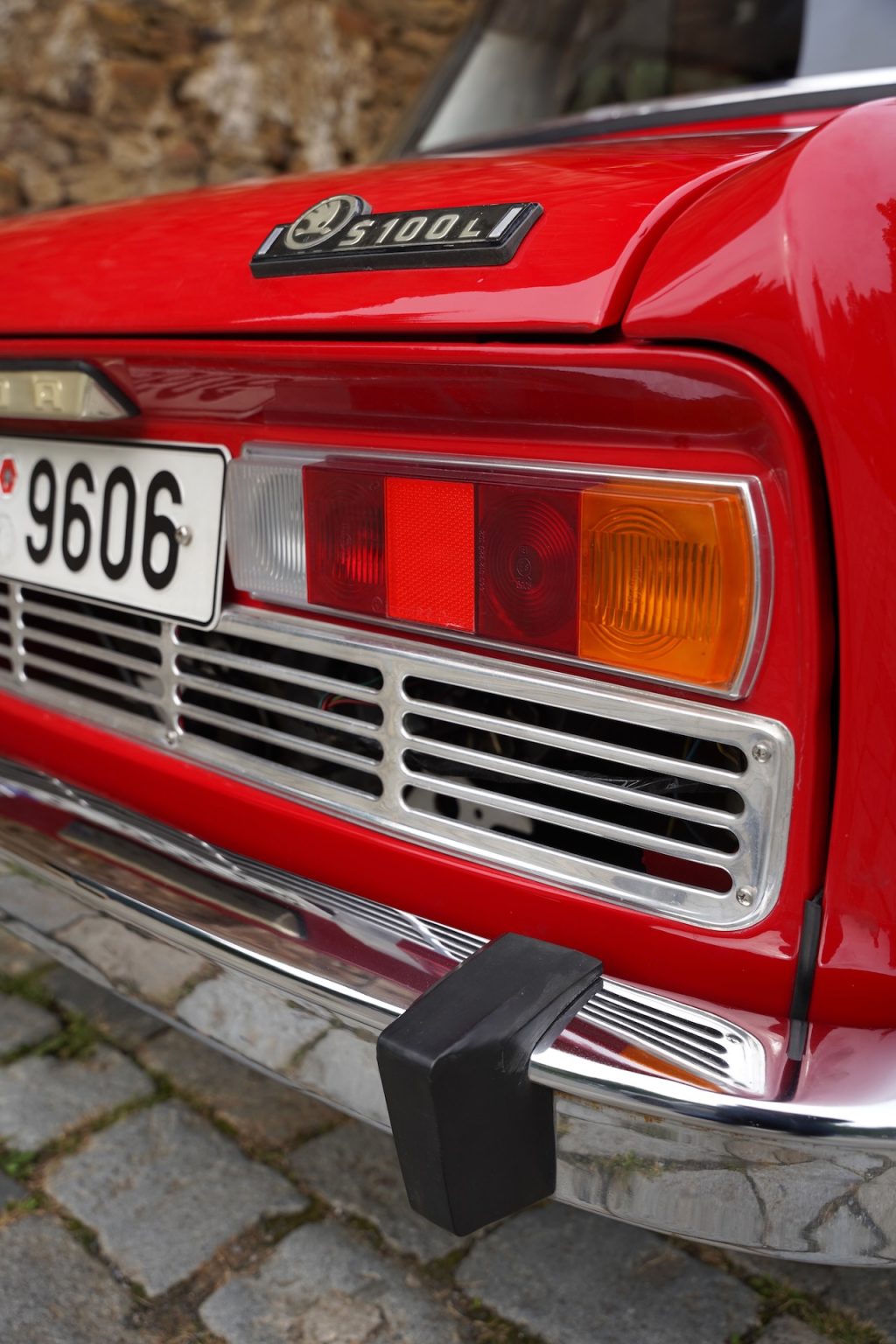 Driving Experience Skoda 100 L | radicalmag Classics