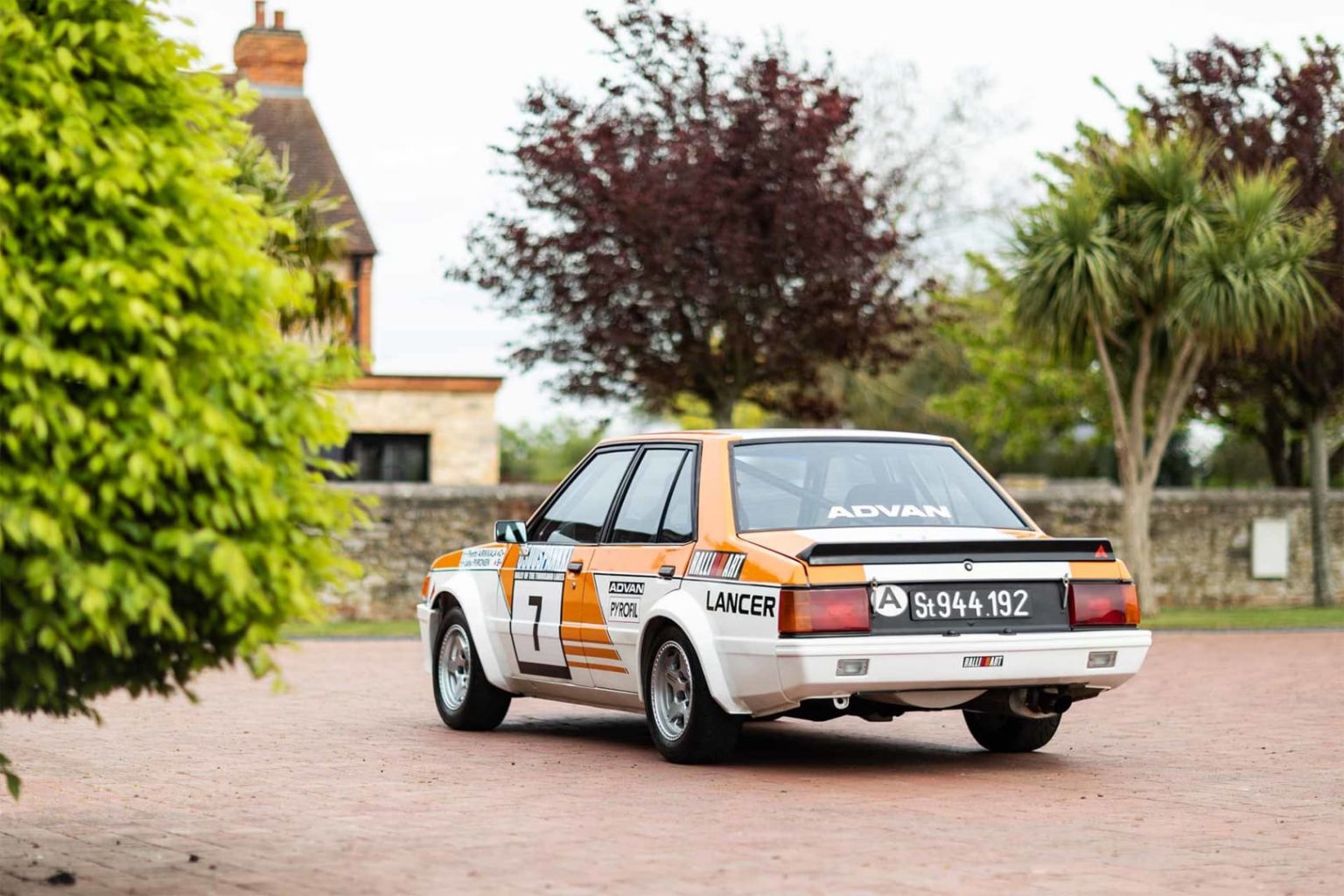 Sayonara: Mitsubishi Lancer 2000 Turbo | radicalmag