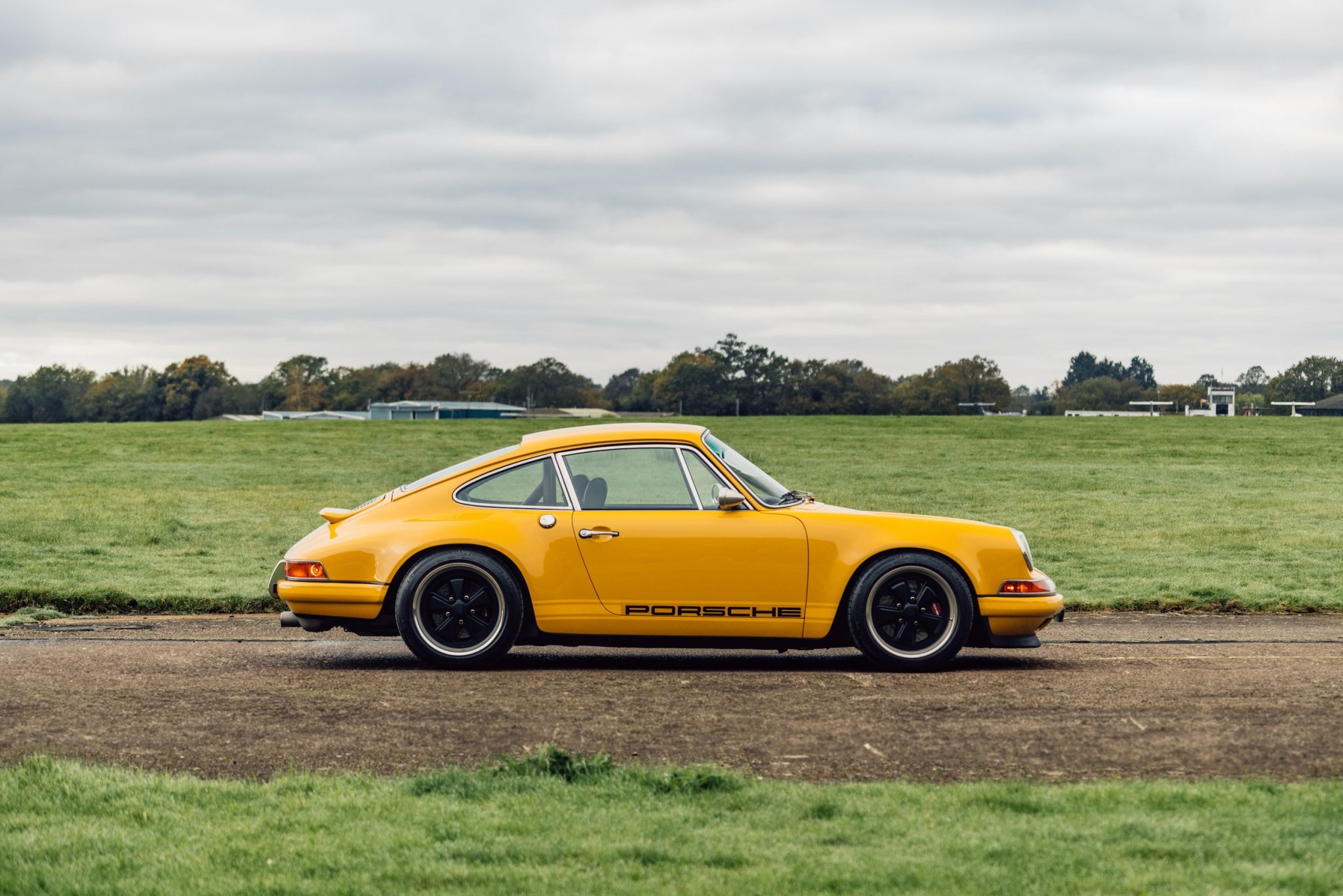 The 911 by Singer - a collection | radicalmag Sammlung