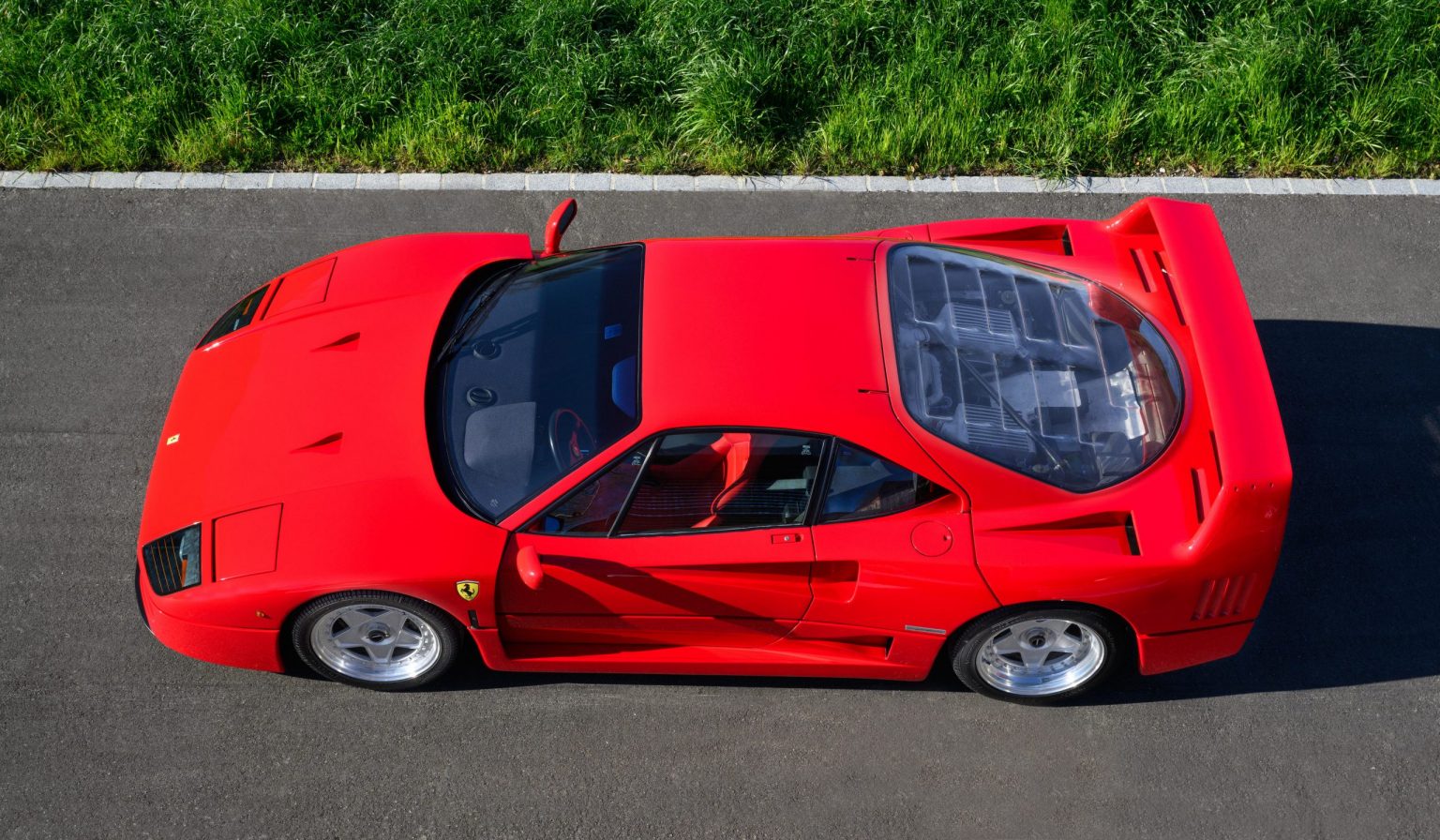 Ferrari F40 – #89982 | radicalmag classics