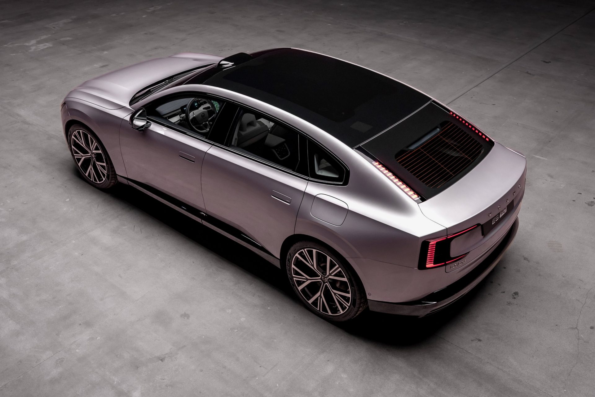 Neuheiten 10/2025 | radicalmag Volvo Lotus Audi