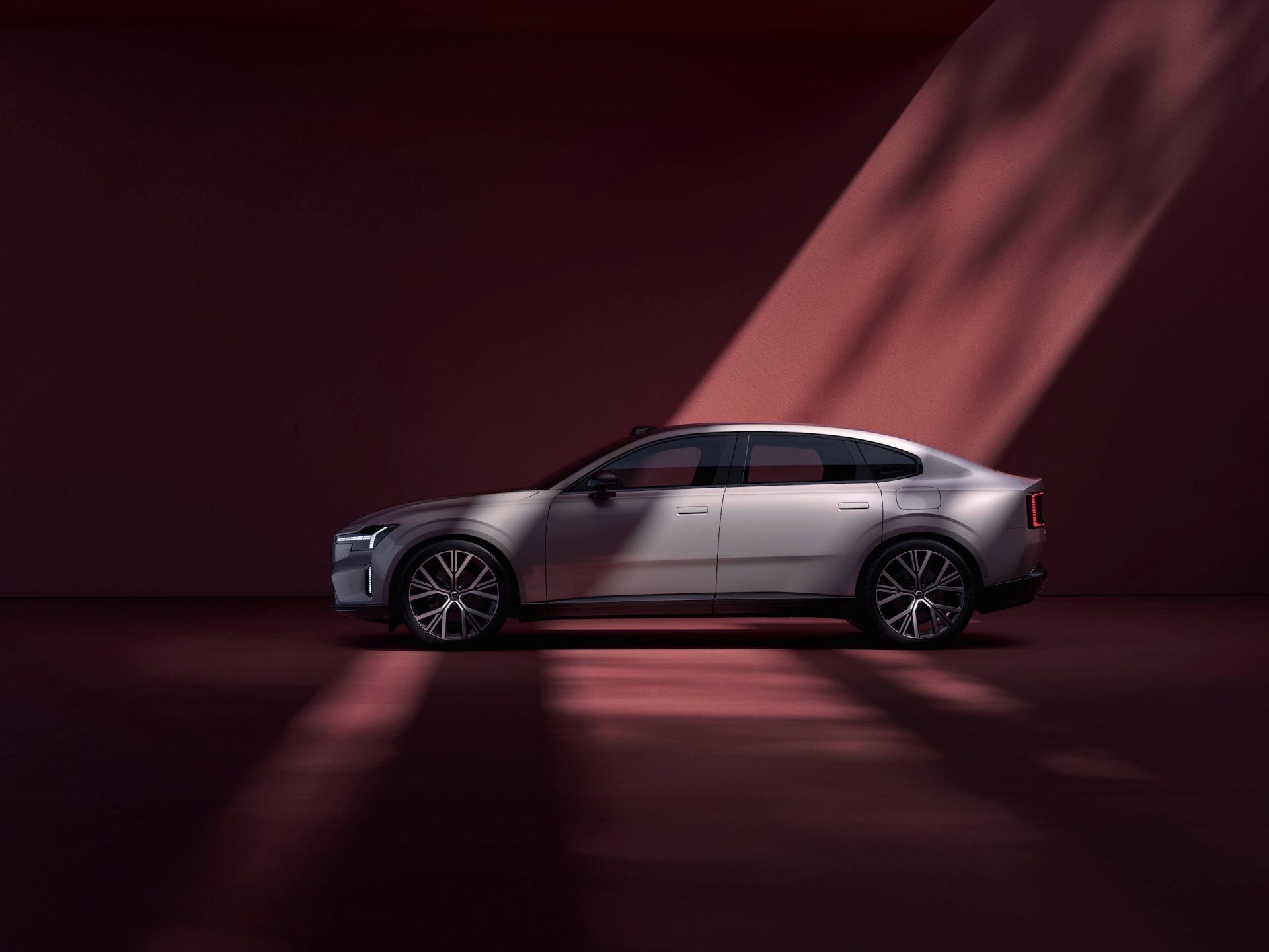 Neuheiten 10/2025 | radicalmag Volvo Lotus Audi