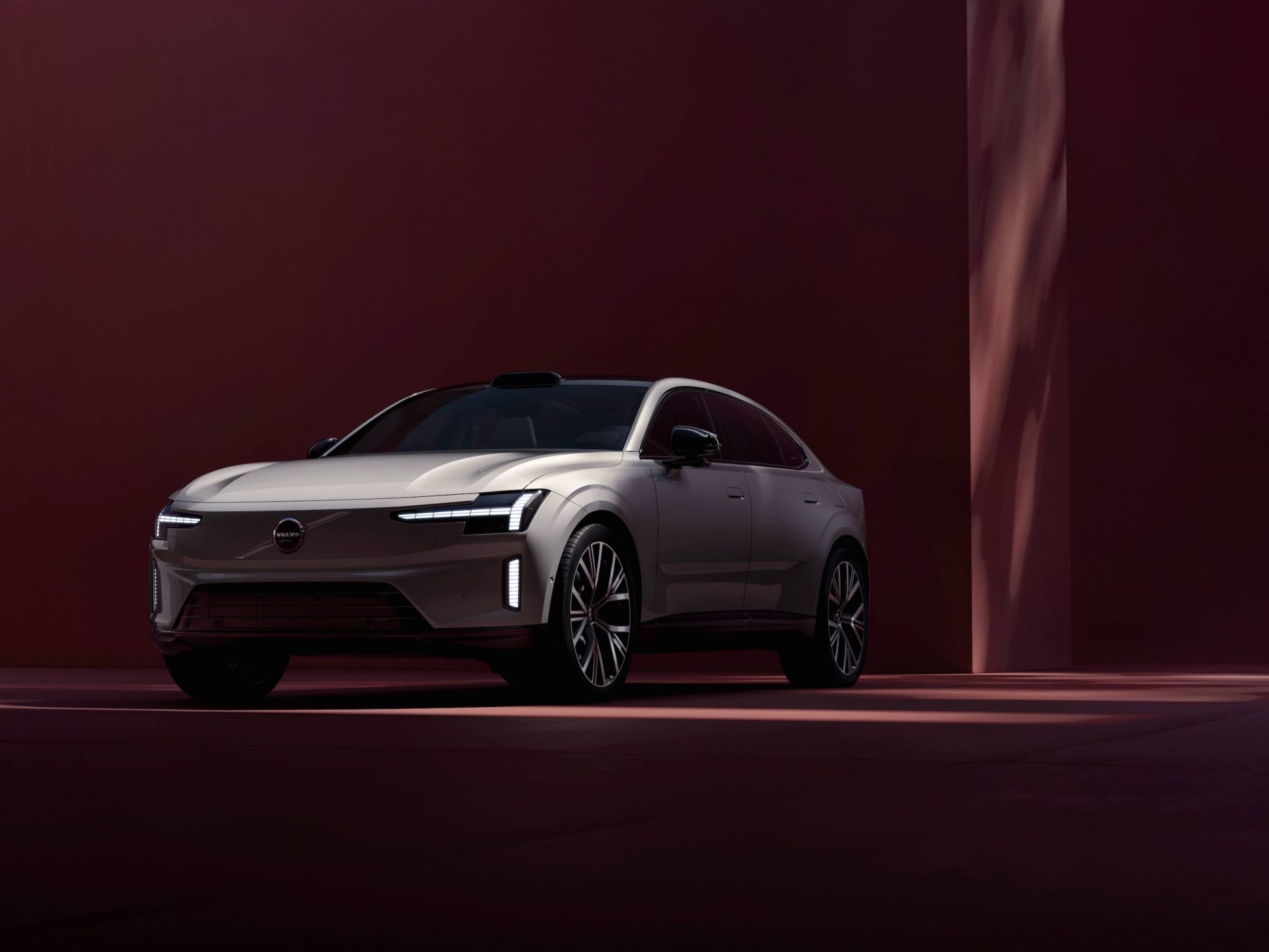 Neuheiten 10/2025 | radicalmag Volvo Lotus Audi