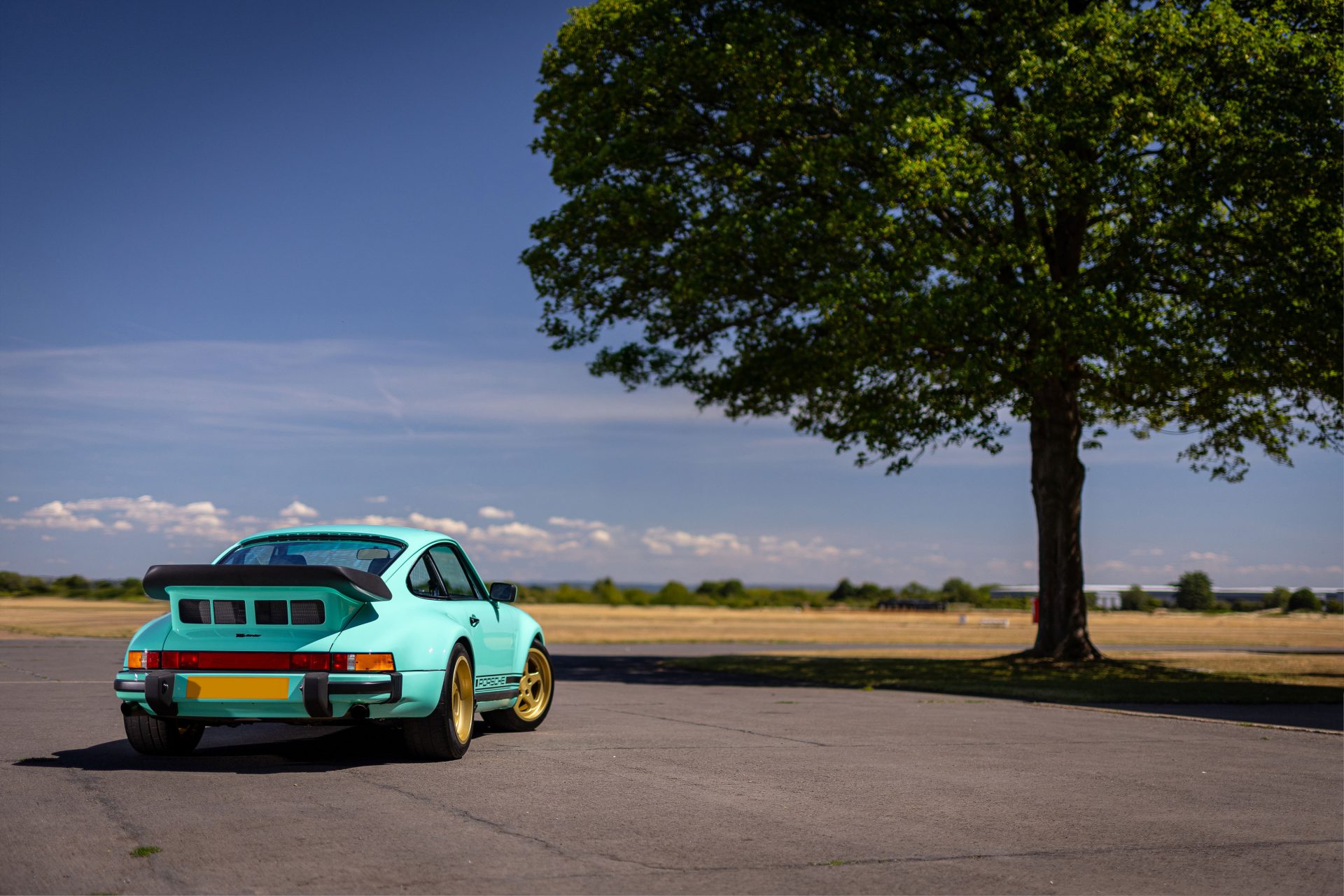 Lanzante-Porsche 911 TAG Turbo | radicalmag Restomod